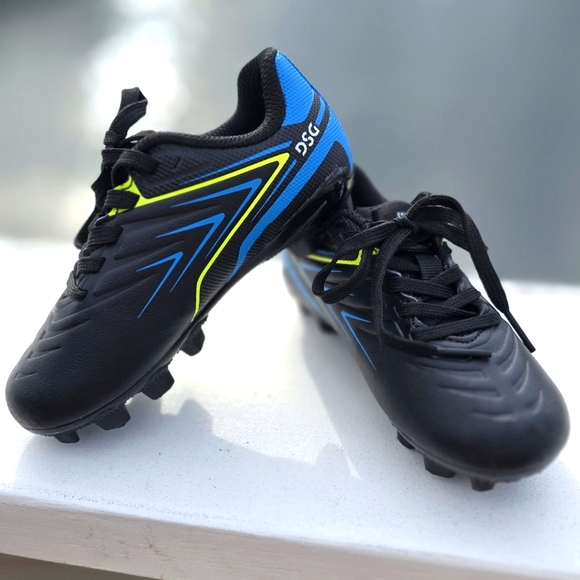 DSG | Shoes | Dsg Black And Blue Soccer Cleats Size Child 9k | Poshmark